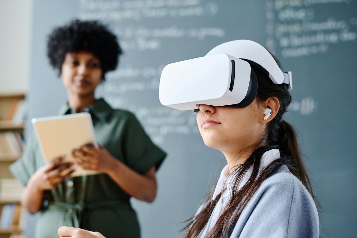 Learning With VR: The Next Big Thing In Education | Skill Prepare