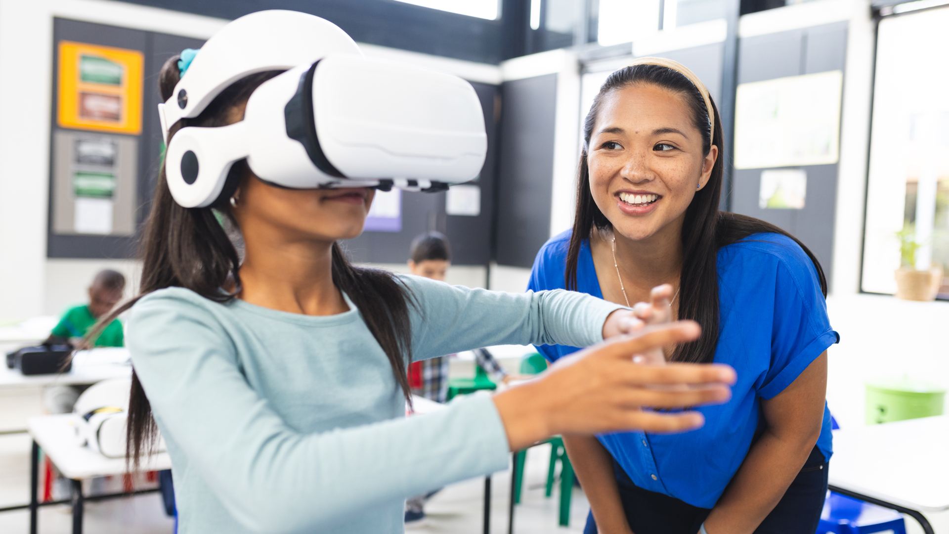 15 Ways VR Helps Students Learn Better | Skill Prepare